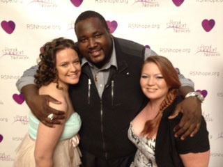 Renton woman gets trip to star-studded renal prom | Renton Reporter