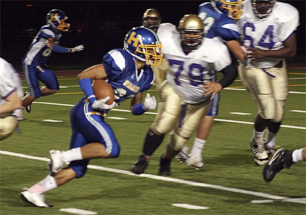 Hazen's Travis Johnson, ground game too much for Highline | Football ...