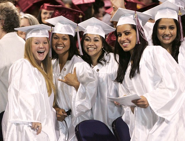 Renton Technical College graduation slideshow | Renton Reporter