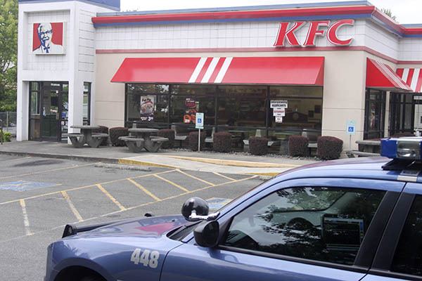 Man armed with shotgun robs KFC off Carr Road | Renton Reporter