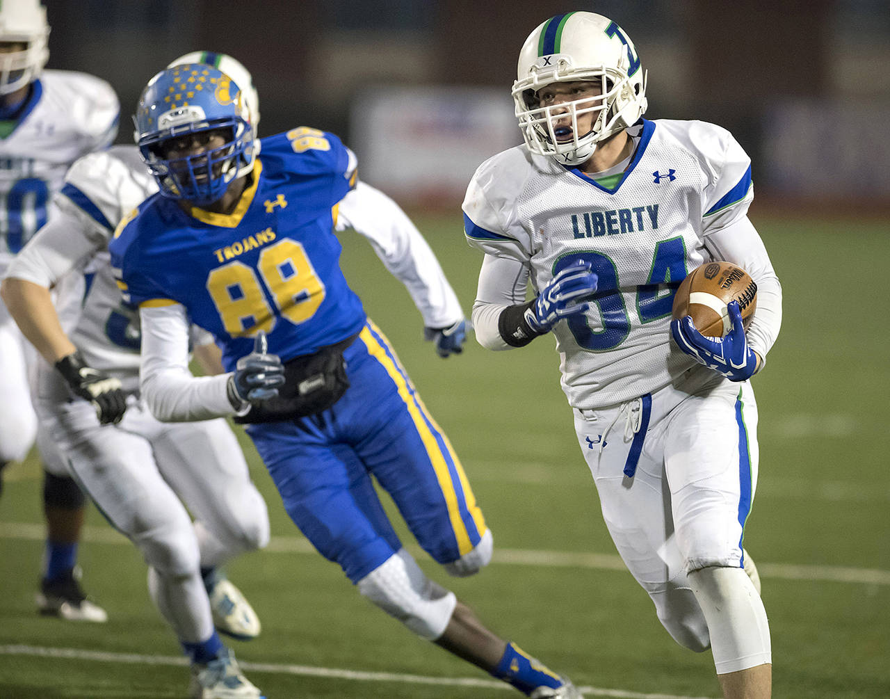 Liberty football beats Fife, moves onto Elite Eight | Renton Reporter