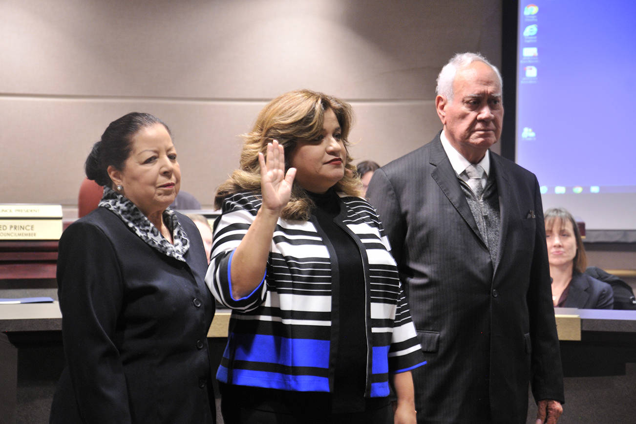 Re-elected Renton City Council members sworn in | Renton Reporter