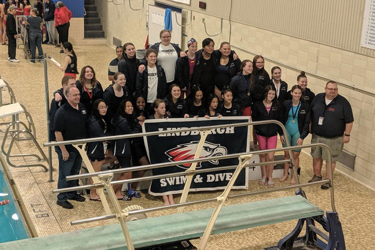 Lindbergh swim and dive impress at championship | Renton Reporter