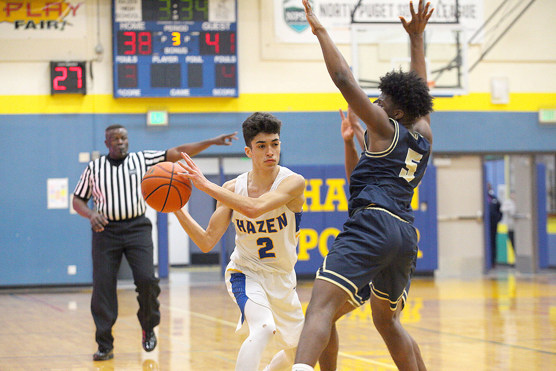 Hazen varsity basketball takes second win in the season | Renton Reporter