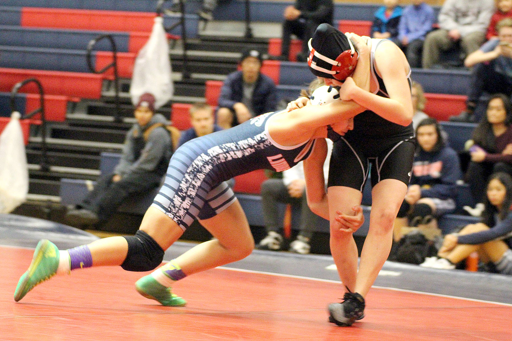 Lindbergh girls wrestling takes on Renton | Renton Reporter