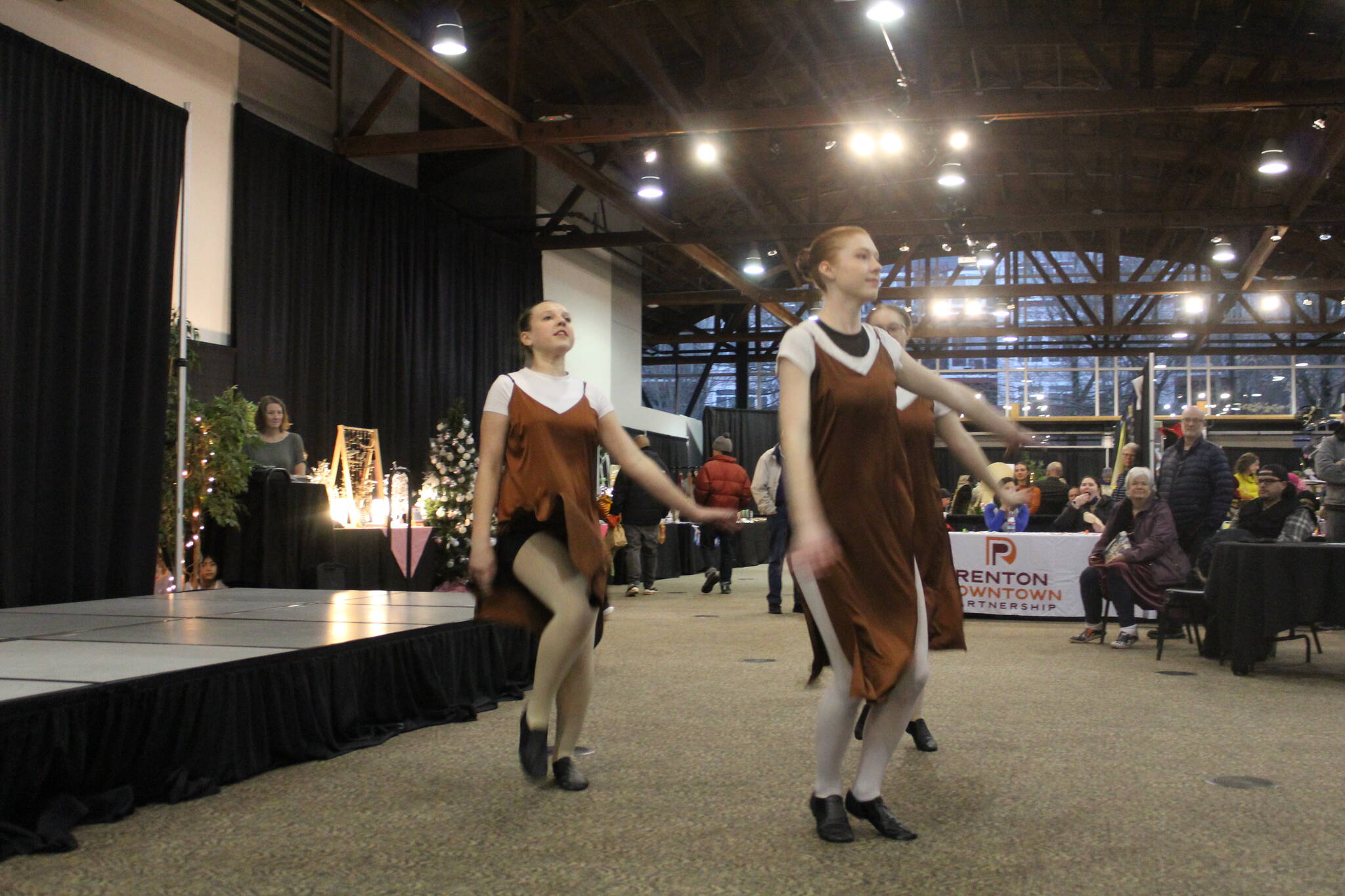 Photos: Renton kicks off the holiday season with Small Business ...