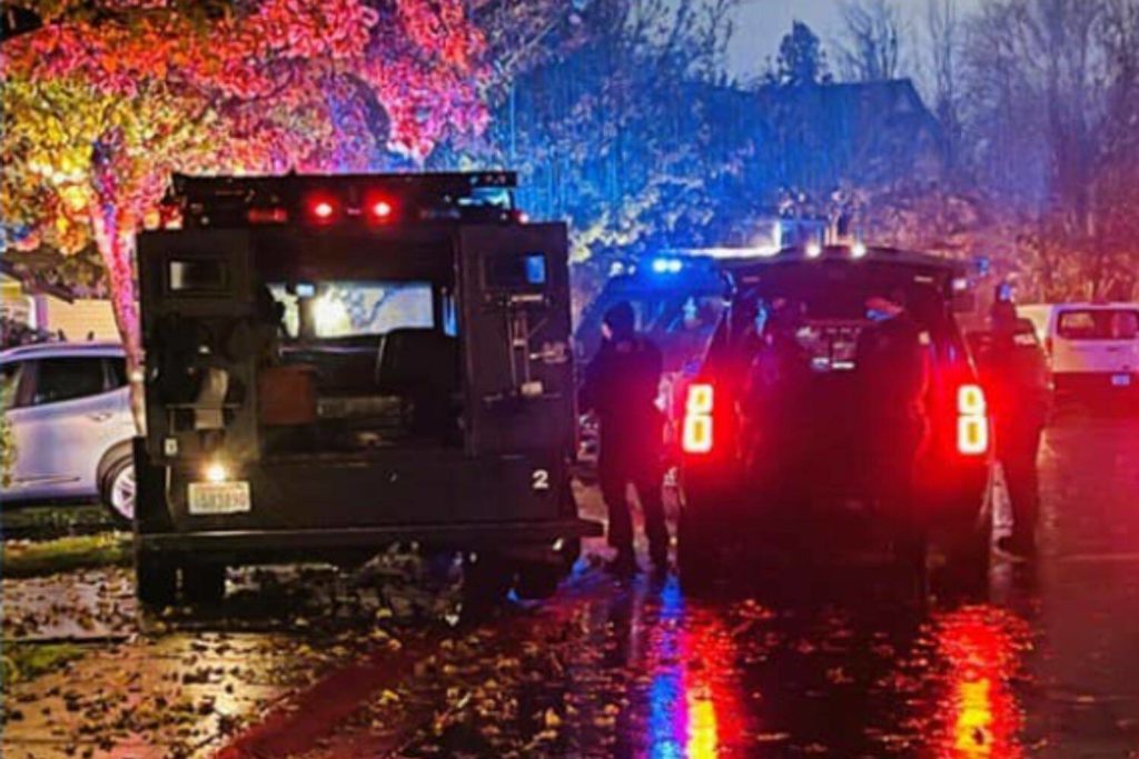 SWAT team, negotiator brought in to assist Renton Police with ...