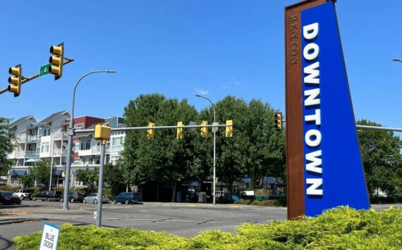 Henry Moses Aquatic Center will reopen this weekend | Renton Reporter