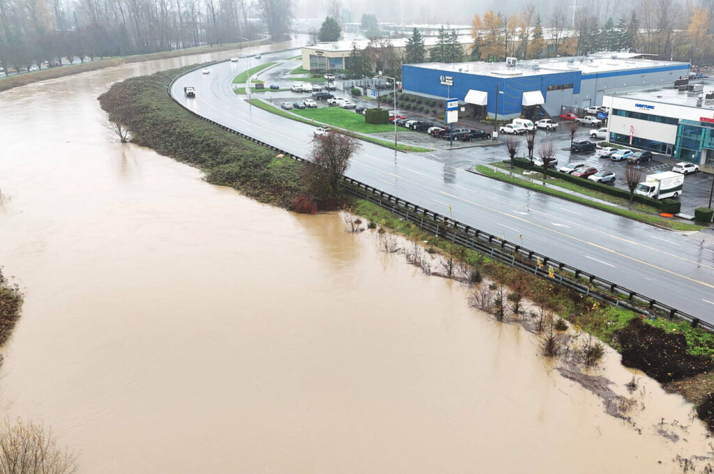 Green River levee breach impacts small areas of Kent, Renton and ...