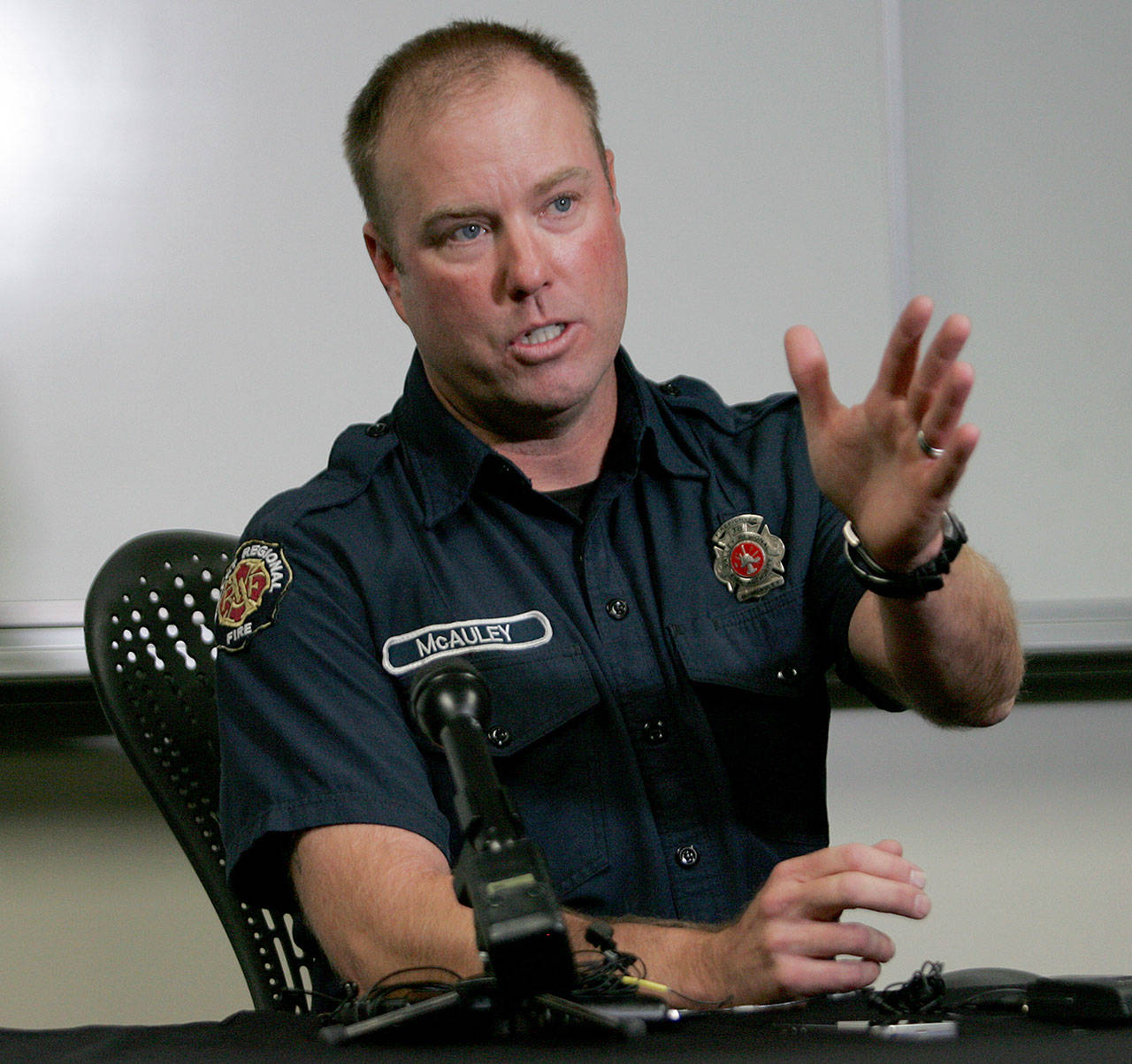 Local firefighter brings comfort amid the chaos in Las Vegas | Renton ...