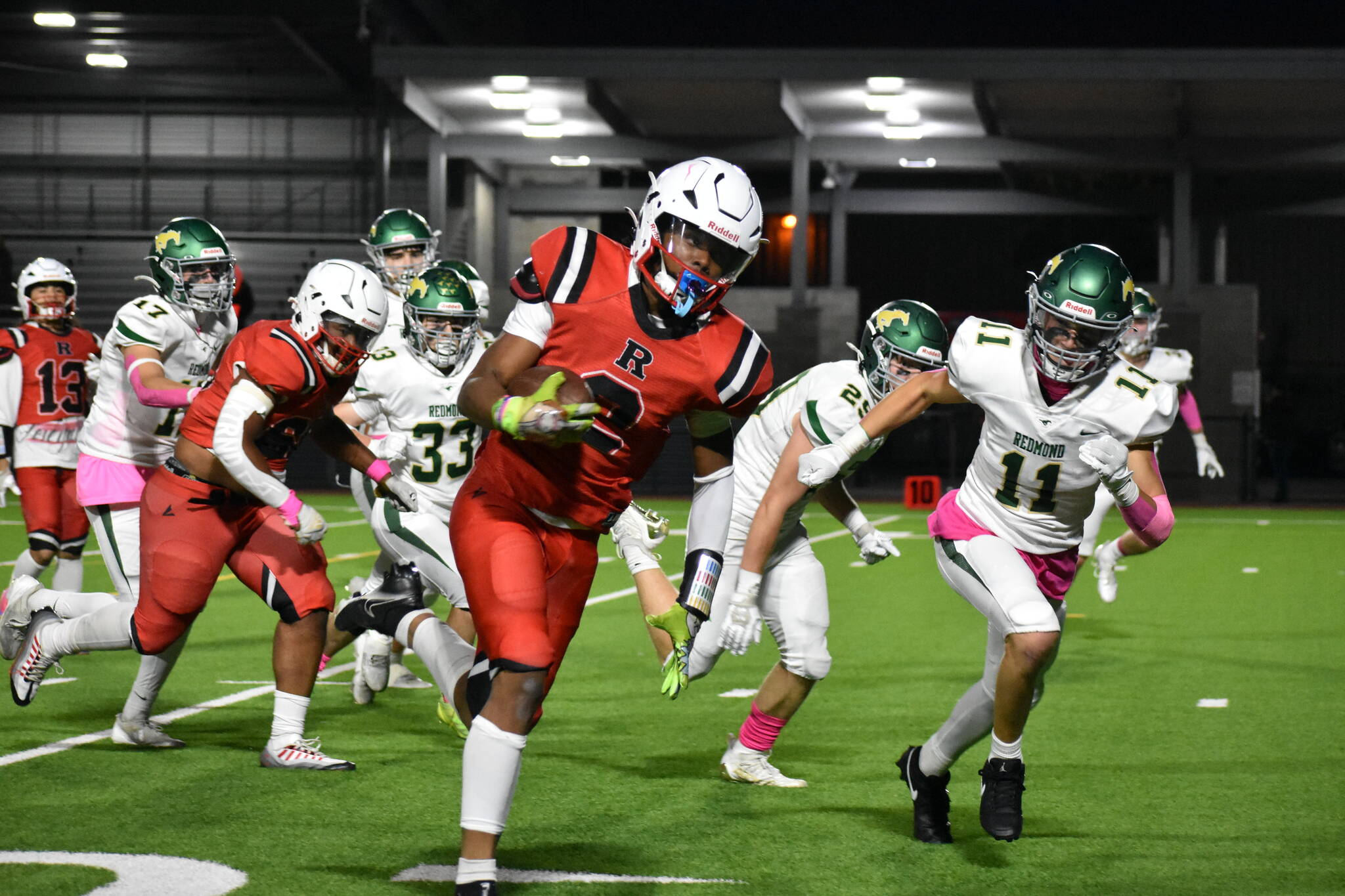 Redhawks win on last minute touchdown over Redmond | Renton Reporter
